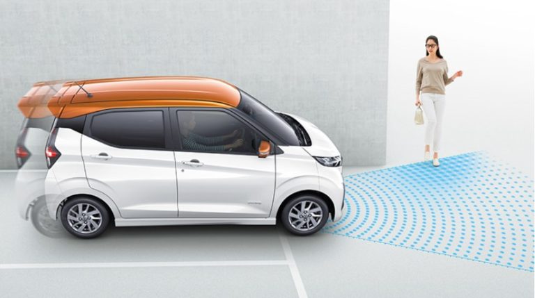 【SOSコール：日産】ボタン1つで通報可能【費用・価格も紹介】｜Driving Pleasure向上委員会